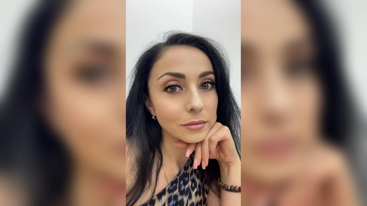 Ve3ronica's Cammodel Profile - CamContacts