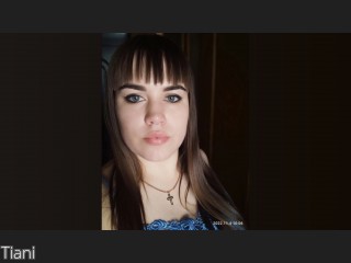 Tiani's Cammodel Profile - CamContacts