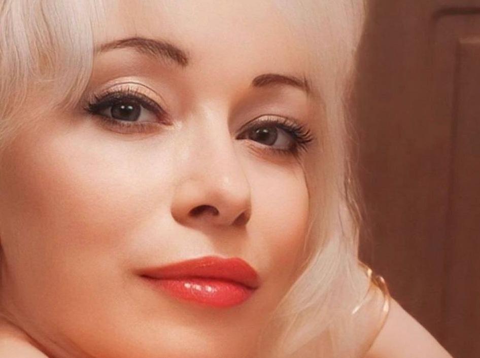 KleopatraX's Cammodel Profile - CamContacts