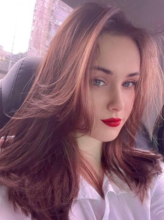 Vonulat's Cammodel Profile - CamContacts